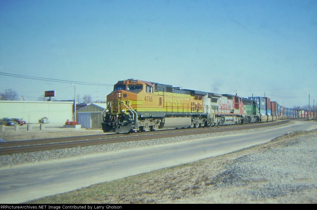 BNSF 4786